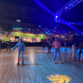 STARLITE FAMILY FUN CENTER OF MCDONOUGH - Updated December 2025 - 27 ...