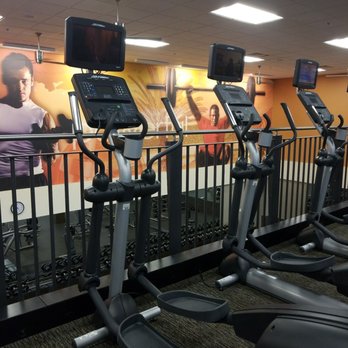 LA FITNESS - Updated May 2026 - 12 Reviews - 350 Taunton Road East ...