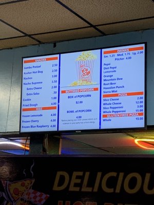 ROLLER KINGDOM - 31 Photos & 42 Reviews - 355 Middlesex Rd, Tyngsboro ...