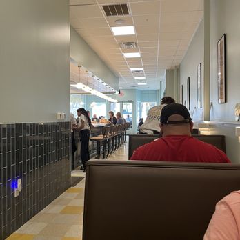 GOLD BURGER DINER - Updated September 2025 - 140 Photos & 117 Reviews ...