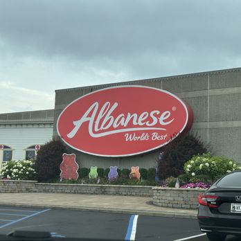 ALBANESE CONFECTIONERY - Updated December 2025 - 748 Photos & 405 ...