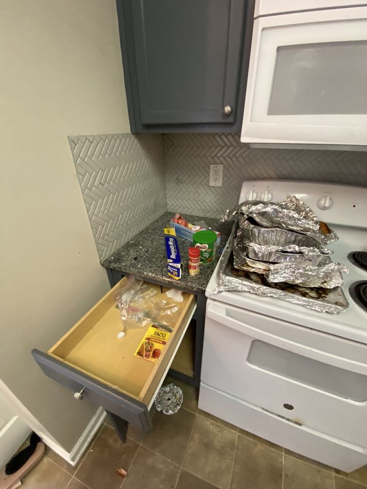 T R LAWING REALTY - 31 Photos & 57 Reviews - 1445 E 7th St, Charlotte ...