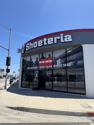 SHOETERIA - Updated June 2026 - 31 Photos & 47 Reviews - 1942 W Redondo ...