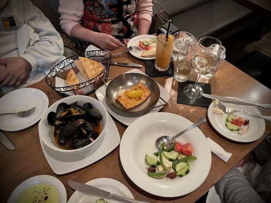 APOLLONIA GREEK RESTAURANT - Updated December 2025 - 104 Photos & 95 ...