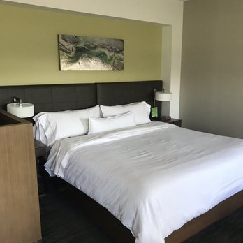 ELEMENT BOSTON SEAPORT DISTRICT - Updated July 2025 - 149 Photos & 95 ...