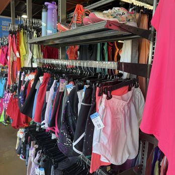 OC GOODWILL BOUTIQUE TUSTIN - Updated December 2025 - 72 Photos & 183 ...