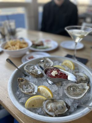 NEWPORT LANDING RESTAURANT - Updated October 2025 - 1076 Reviews & 1164 ...