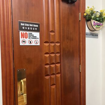 LUX HEALTH SPA - Updated March 2025 - 19 Photos & 49 Reviews - 8251 W ...