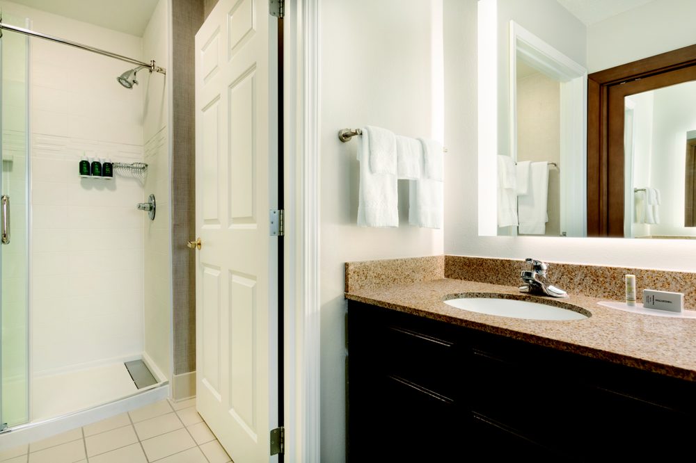 RESIDENCE INN BY MARRIOTT BUFFALO GALLERIA MALL - 202 Photos & 64 ...