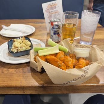 BUFFALO WING FACTORY - Updated December 2025 - 167 Photos & 337 Reviews ...