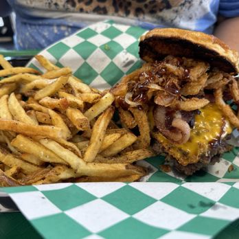 FOUNDATION BURGER - Updated October 2024 - 25 Photos & 28 Reviews ...