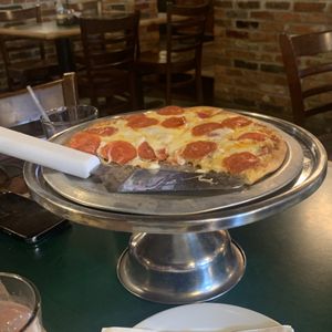 BUGSY’S PIZZA RESTAURANT & SPORTS BAR - 197 Photos & 455 Reviews - 111 ...