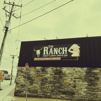 THE RANCH - Updated October 2025 - 14 Photos - 56 Bayfield Street ...