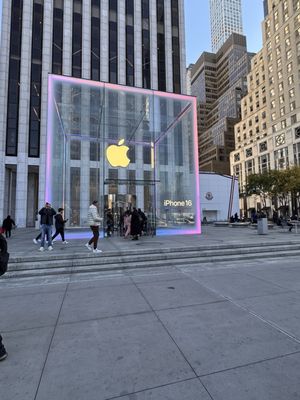 APPLE FIFTH AVENUE - Updated December 2025 - 886 Photos & 1207 Reviews ...