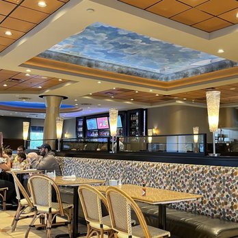 The Best 10 Restaurants near Centropolis in Laval, QC - Yelp