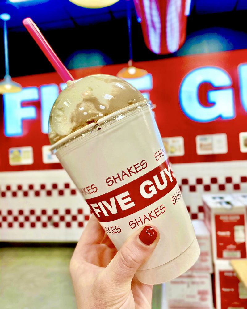 FIVE GUYS - Updated June 2024 - 20 Photos & 26 Reviews - 1075 W ...