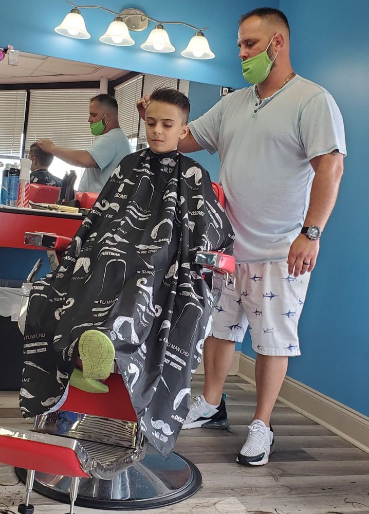 MAJOR LEAGUE BARBERSHOP - Updated November 2025 - 702 B N Main St ...