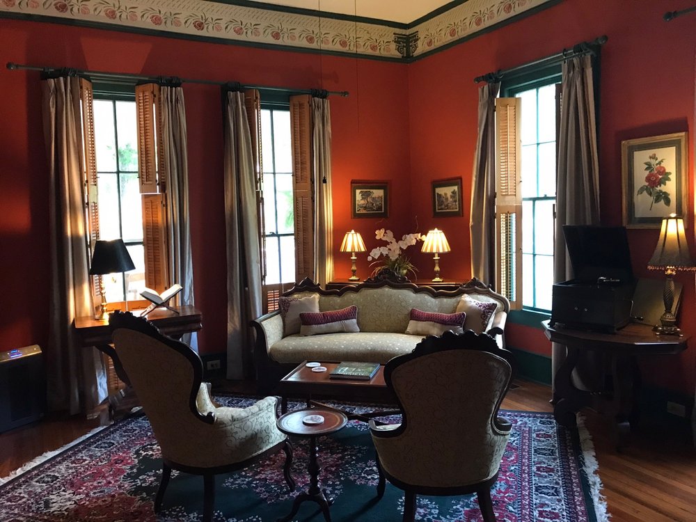 BRADY INN - Updated July 2025 - 15 Photos - 250 N Second St, Madison ...