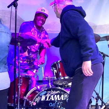 NOA NOA SPIKES BEACH GRILL - Updated October 2024 - 93 Photos & 122 ...