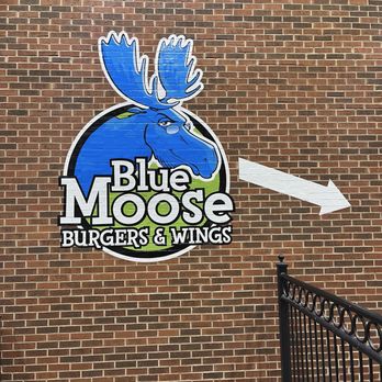BLUE MOOSE BURGERS & WINGS - Updated May 2025 - 729 Photos & 1218 ...