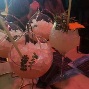 36 BELOW - 511 Photos & 190 Reviews - 3620 E Indian School Rd, Phoenix ...