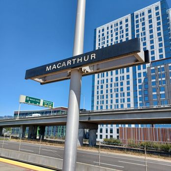 BART - MACARTHUR STATION - Updated November 2025 - 164 Photos & 116 ...