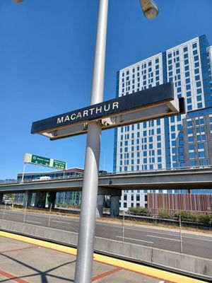 BART - MACARTHUR STATION - Updated December 2025 - 164 Photos & 116 ...