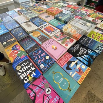 POSMAN BOOKS AT PRODUCE TERMINAL - Updated April 2025 - 48 Photos & 14 ...