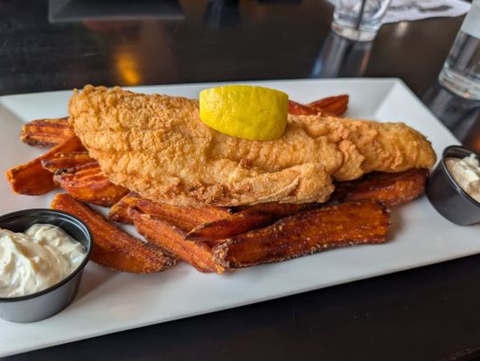 RABBIT HOLE TAVERN - Updated December 2025 - 58 Photos & 43 Reviews ...