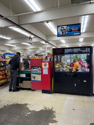 RED APPLE MARKET - Updated December 2025 - 21 Photos & 41 Reviews - 131 ...