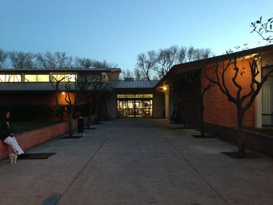 TRACY BRANCH LIBRARY - Updated October 2025 - 20 Photos & 21 Reviews ...