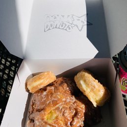 DANK DONUTS - 551 Photos & 576 Reviews - 42612 Moonridge, Big Bear Lake ...