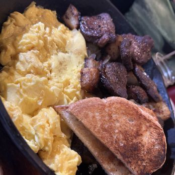 CAST IRON CHEF CHOP HOUSE & OYSTER BAR - Updated December 2025 - 839 ...