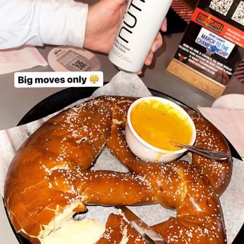 FIREPLACE INN - Updated December 2025 - 159 Photos & 542 Reviews - 1448 ...