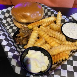 BURGER PUNK - Updated April 2025 - 217 Photos & 195 Reviews - 3012 N ...