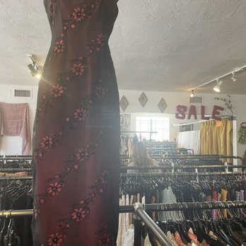 REVOLVE CLOTHING EXCHANGE - Updated December 2025 - 20 Photos & 69 ...