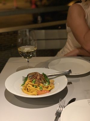 LE FILET - 155 Photos & 114 Reviews - 219 Ave du Mont Royal W, Montréal ...