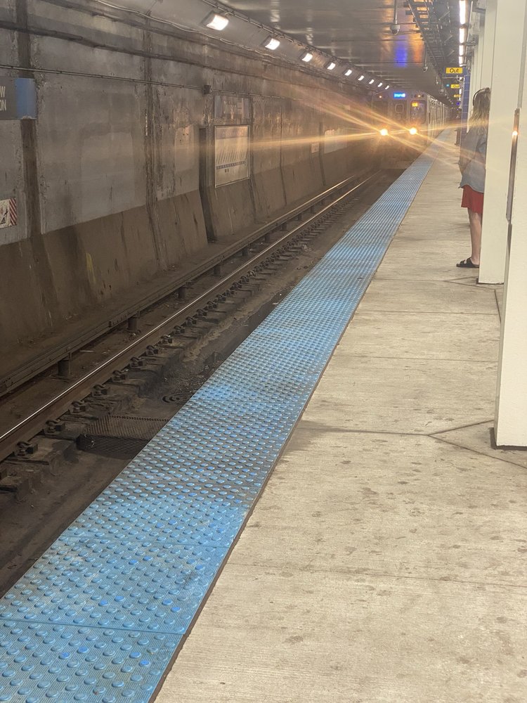CTA - DIVISION BLUE LINE - Updated June 2025 - 20 Photos & 20 Reviews ...