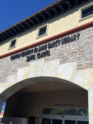 CANYON COUNTRY JO ANNE DARCY LIBRARY - Updated January 2026 - 15 Photos ...