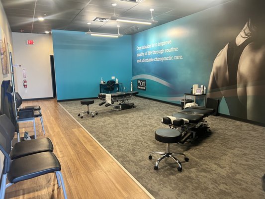 THE JOINT CHIROPRACTIC - Updated October 2025 - 68 Photos & 20 Reviews ...