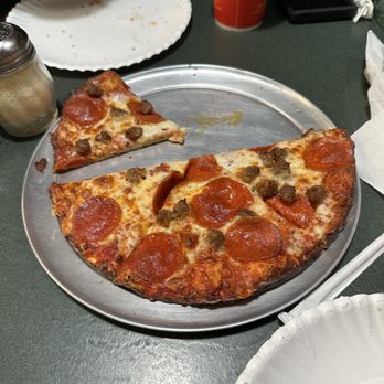 RUSTY’S PIZZA PARLOR - Updated January 2026 - 83 Photos & 132 Reviews ...