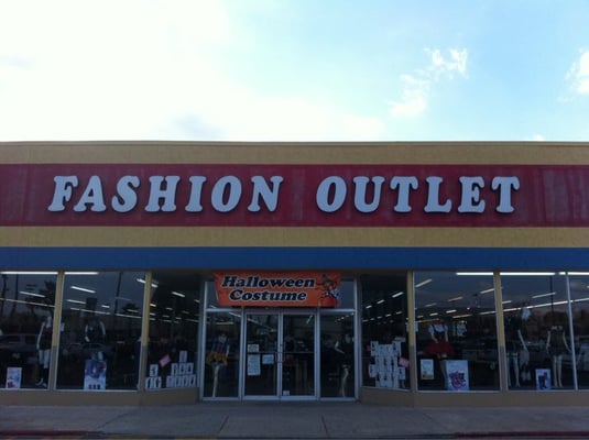 FASHION OUTLET - Updated June 2025 - 10 Photos - 800 S 10th St, McAllen ...
