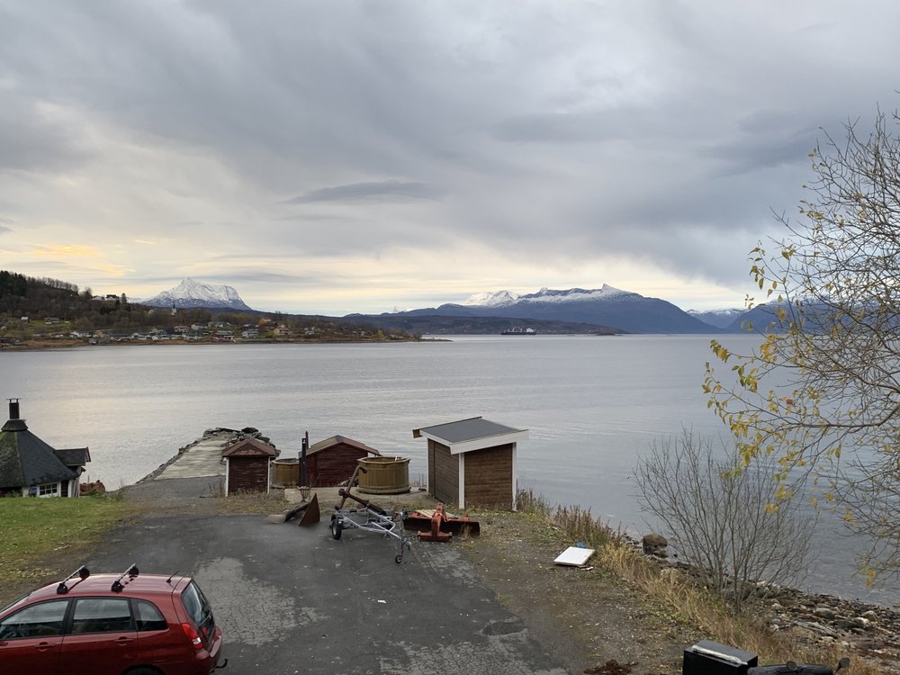 EVENES HOTELL - 10 Photos - Strandveien 82, Bogen I Ofoten, Norway ...