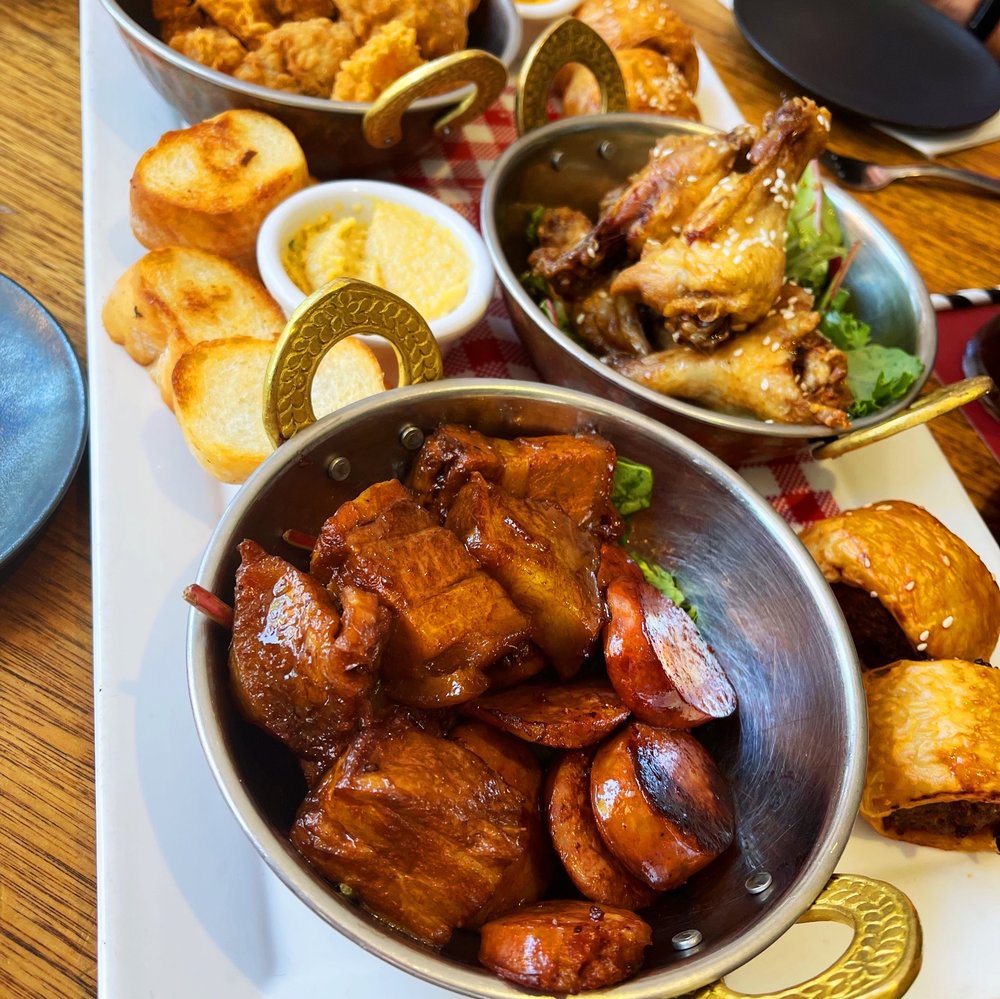 THE DUKE - Updated July 2025 - 2 Innesvale Way, Carramar Western ...