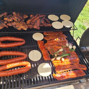 LEE’S MERCED COMMUNITY FOOD MARKET - Updated April 2025 - 178 Photos ...