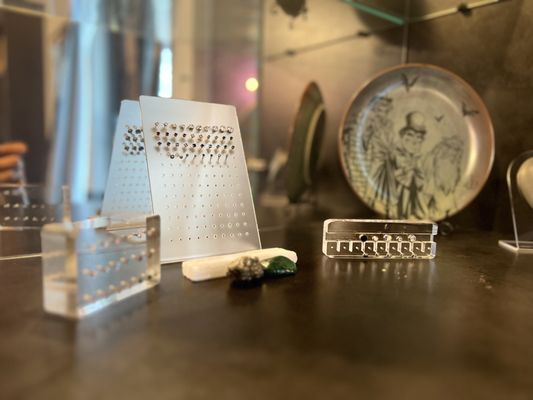 THE ENCHANTED NEEDLE - Updated September 2024 - 18 Photos - 5035 Willis ...