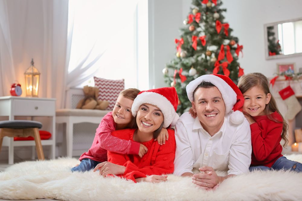 SANTAS BEST CHRISTMAS TREES - Updated August 2024 - 12 Photos - 4982 ...