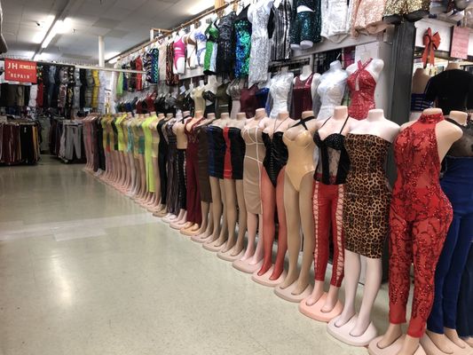 MAGIC MALL PLAZA - Updated November 2025 - 39 Photos & 22 Reviews ...