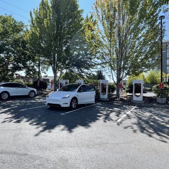 TESLA SUPERCHARGER SPRINGFIELD - Updated October 2025 - 15 Photos & 19 ...