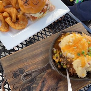 SALTY SHAMROCK - 90 Photos & 134 Reviews - 6186 N US Hwy 41, Apollo ...
